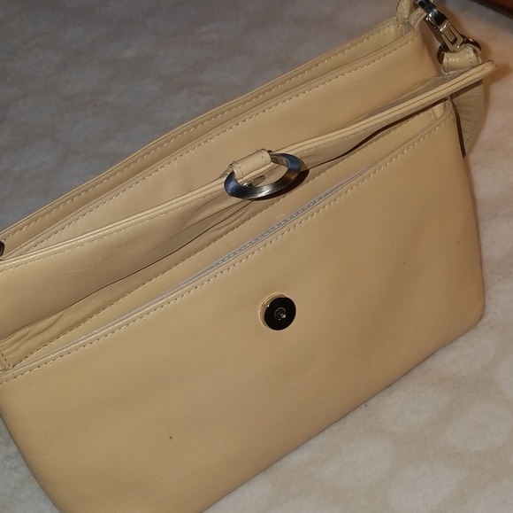 Perlina | Bags | Vintage Tan Perlina Crossbody Purse | Poshmark